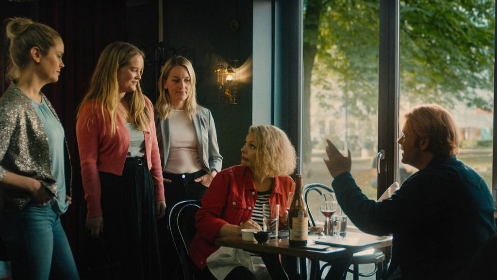 En natt – Avsnitt 3 | SVT Play