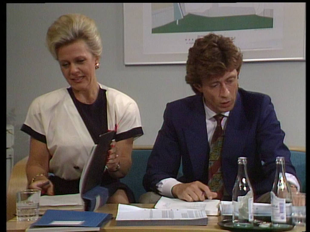 Varuhuset – 19. Man kan säga sanningen även med leende mun | SVT Play