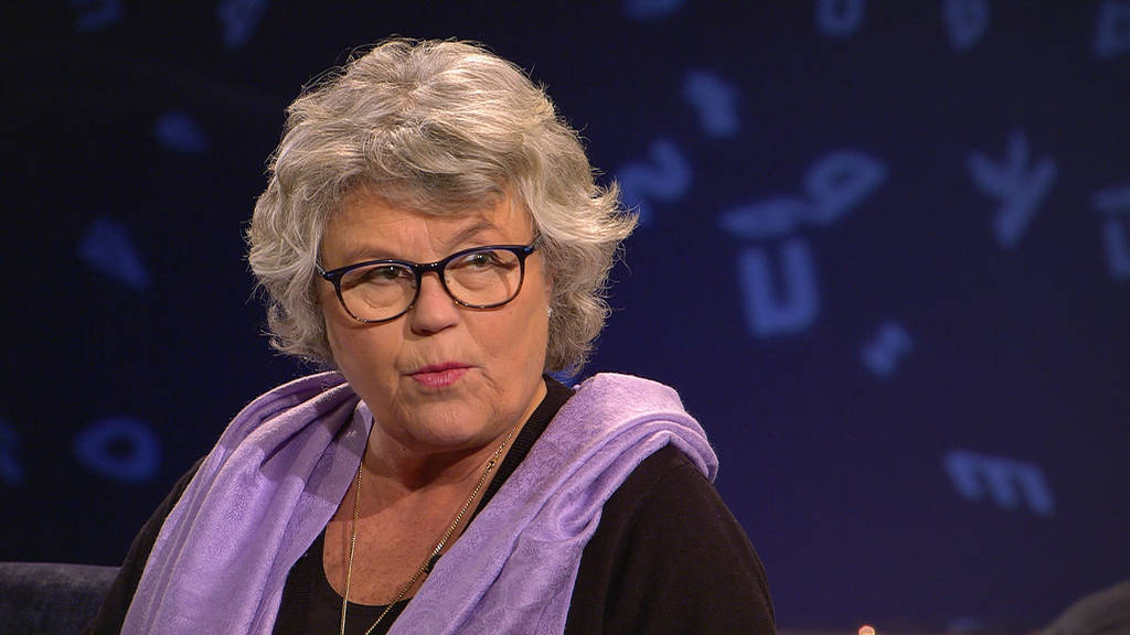 Babels bibliotek – Anne Holt om En grav för två | SVT Play