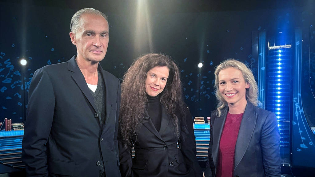 Babel – Lea Ypi, Sara Parkman och Aris Fioretos | SVT Play