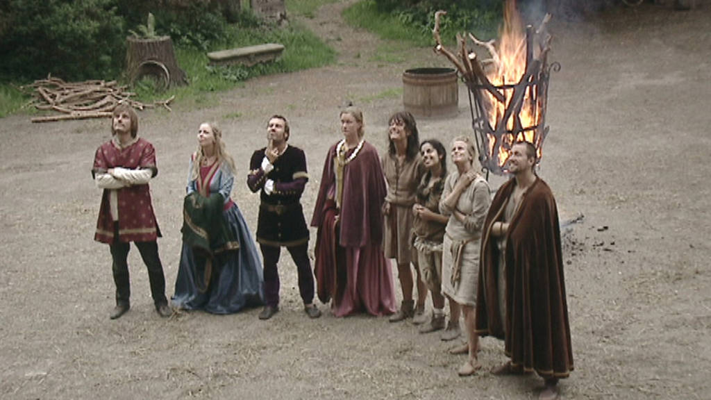 Riket – 8. Revolution | SVT Play