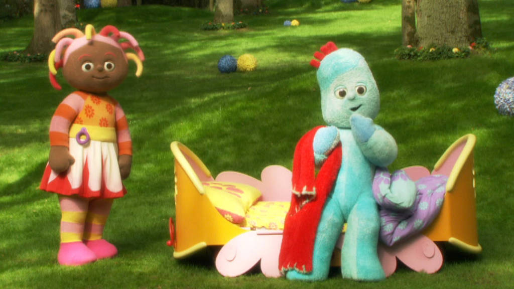 I drömmarnas trädgård – Upsy Daisy, Igglepiggle, sängen och bollen ...