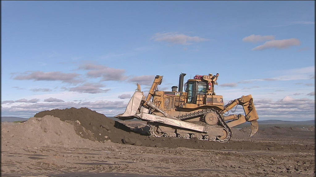 Stora maskiner – Bandtraktor | SVT Play