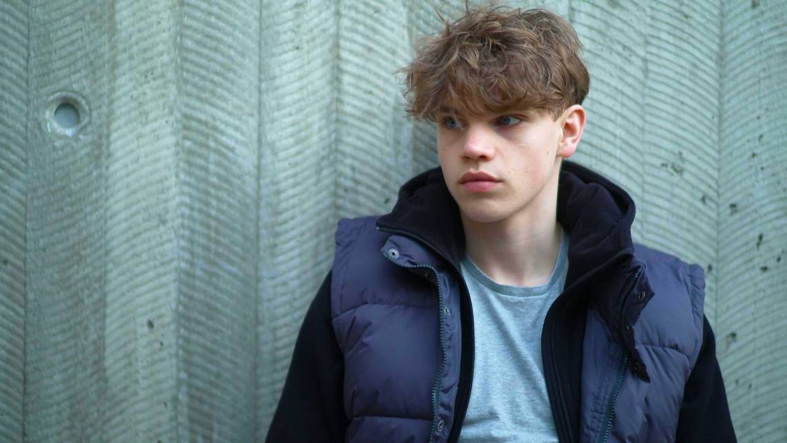 Strula – 5. Bråket | SVT Play