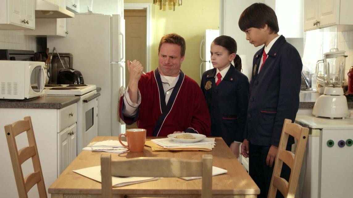 Ett fall för KLURO – 33. Hydraklopsen kommer! | SVT Play