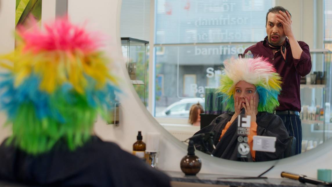 Mini-Agenterna – 1. Fallet med de galna frisyrerna | SVT Play