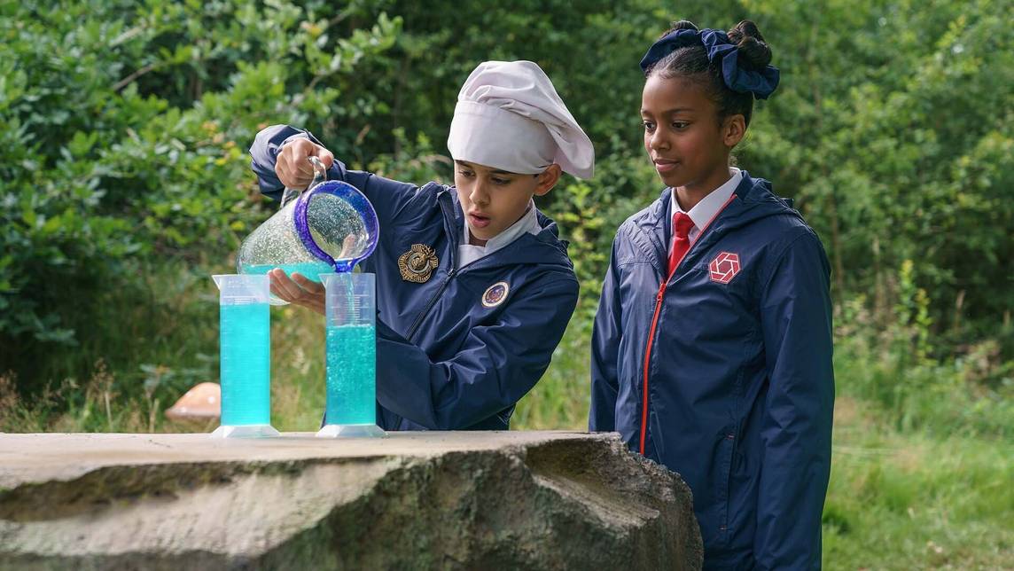 Ett fall för KLURO – 6. Otursfrossa | SVT Play