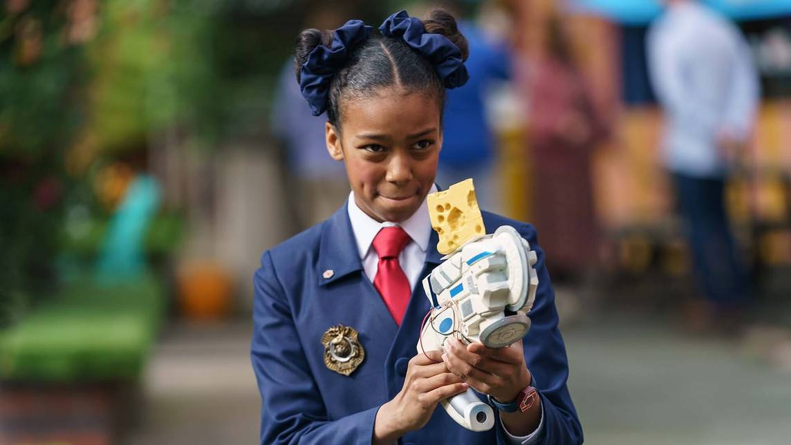 Ett fall för KLURO – 22. Tre luriga figurer | SVT Play