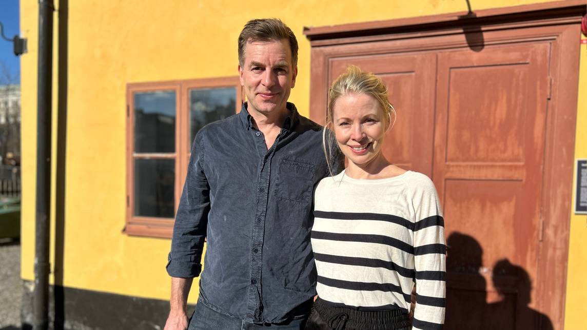 Det sitter i väggarna – Christopher Wollter och Julia Dufvenius | SVT Play