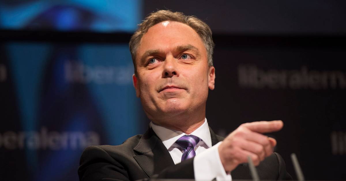 Tal fyllt av humor | SVT Nyheter