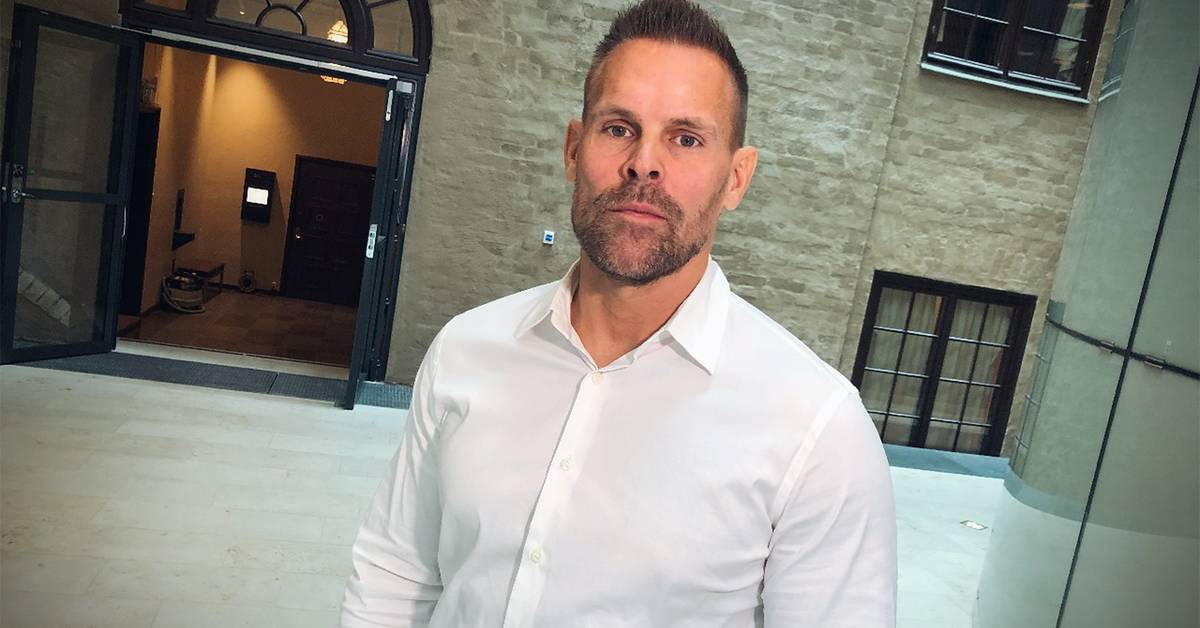 Beslut: Ytterligare två miljoner i skadestånd till Jonas Falk | SVT Nyheter