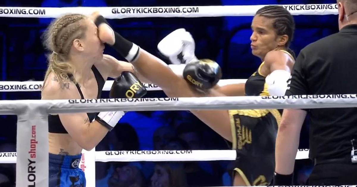 Sofia Olofsson föll i titelmatchen – domaren bröt i första ronden | SVT Sport