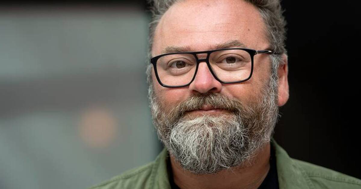 Adam Alsing död i sviterna av corona | SVT Nyheter