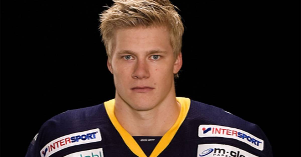 Simon Önerud tillbaks i HV71 | SVT Nyheter