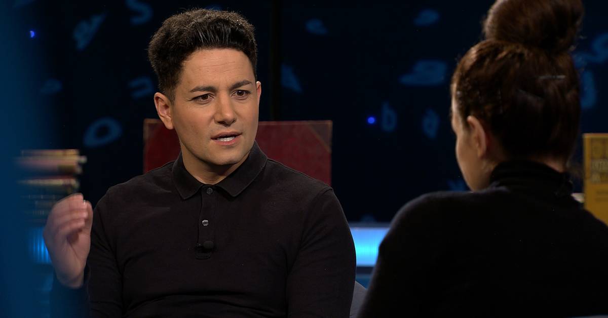 Författaren Chris Whitaker omvandlade sitt livs trauma till bok | SVT ...