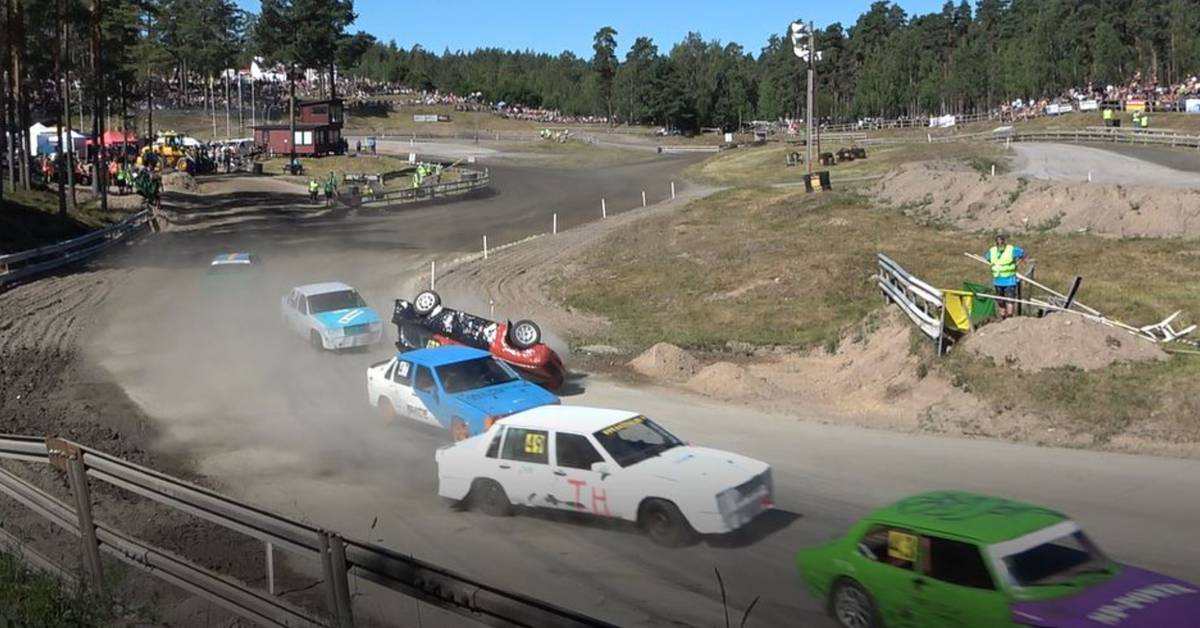 Full fart på Sveriges största folkracetävling i Vimmerby | SVT Nyheter