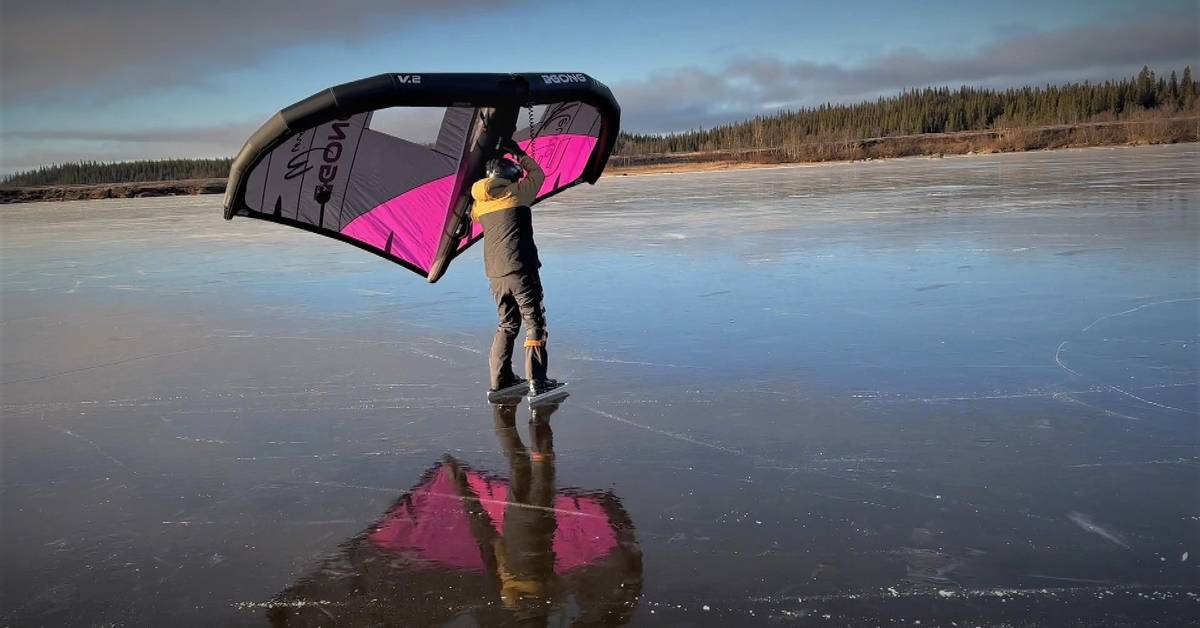 Se de härliga bilderna från skridskopremiären på Ånnsjön | SVT Nyheter