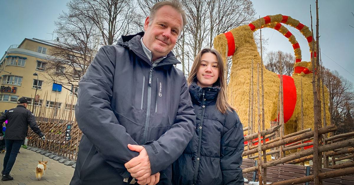 Historiskt när Gävlebocken invigdes på ny plats: ”Den är fin här” | SVT ...