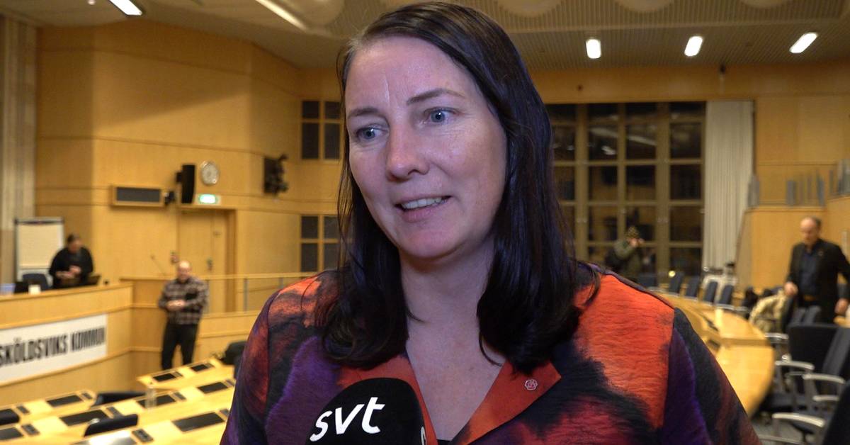 Budgetkaoset i Örnsköldsvik: S öppnar för nytt styre | SVT Nyheter