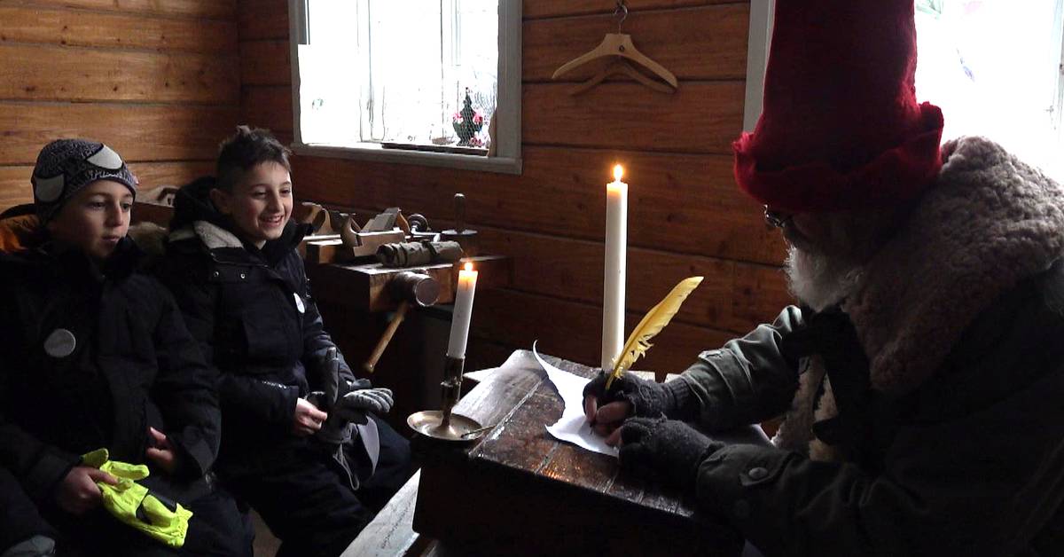 Torekällberget firar jul på 1800-talsvis | SVT Nyheter
