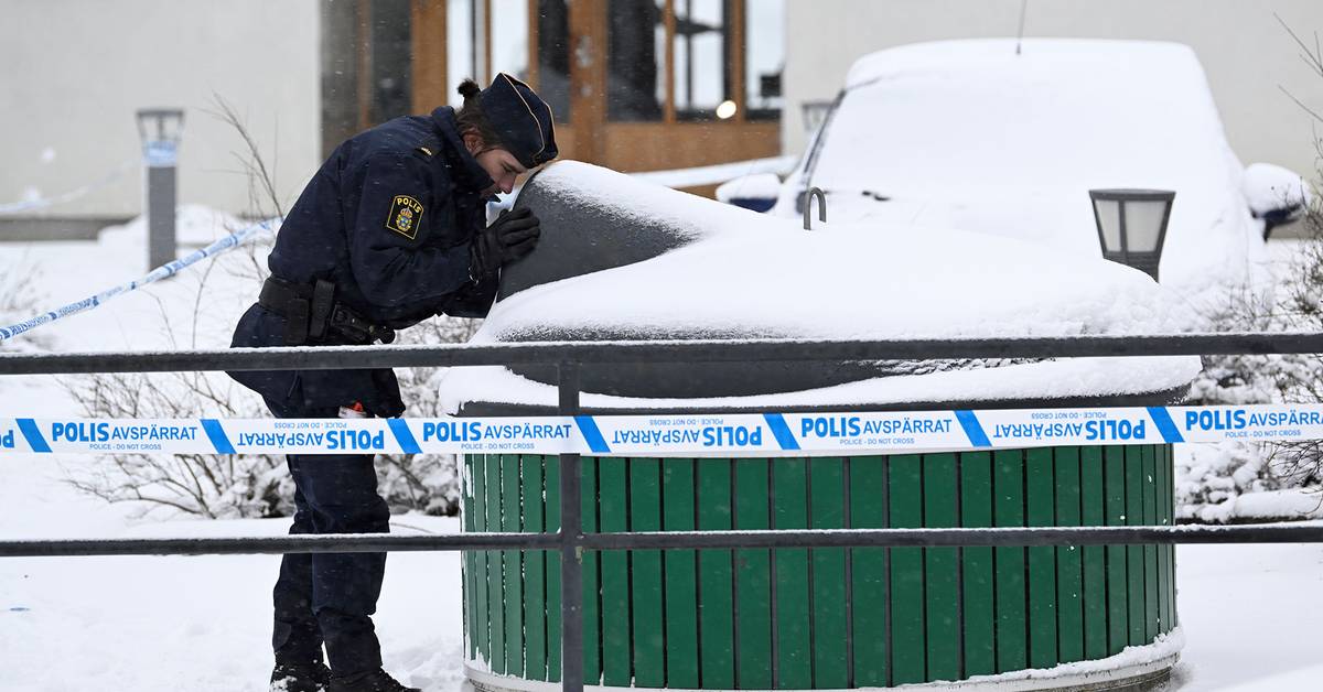 Explosionen i Farsta: Tidigare skjutning på samma adress | SVT Nyheter