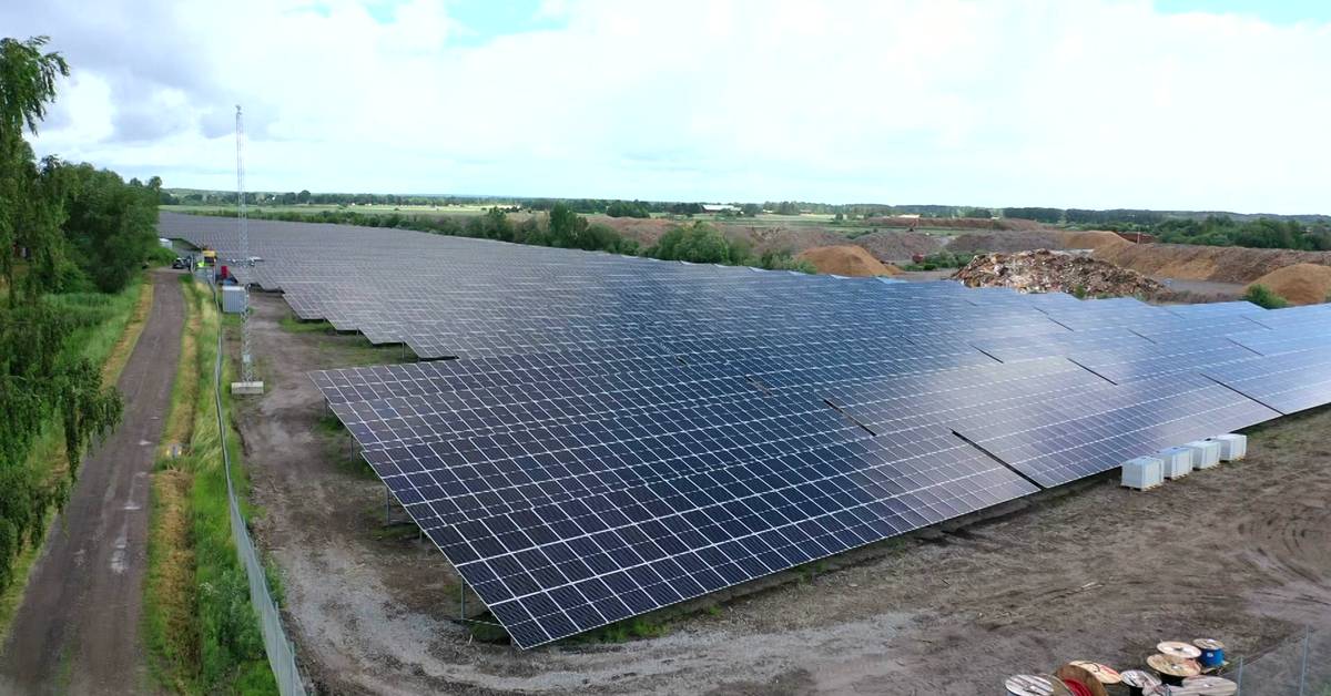Explosionsartat intresse för att anlägga solcellsparker | SVT Nyheter
