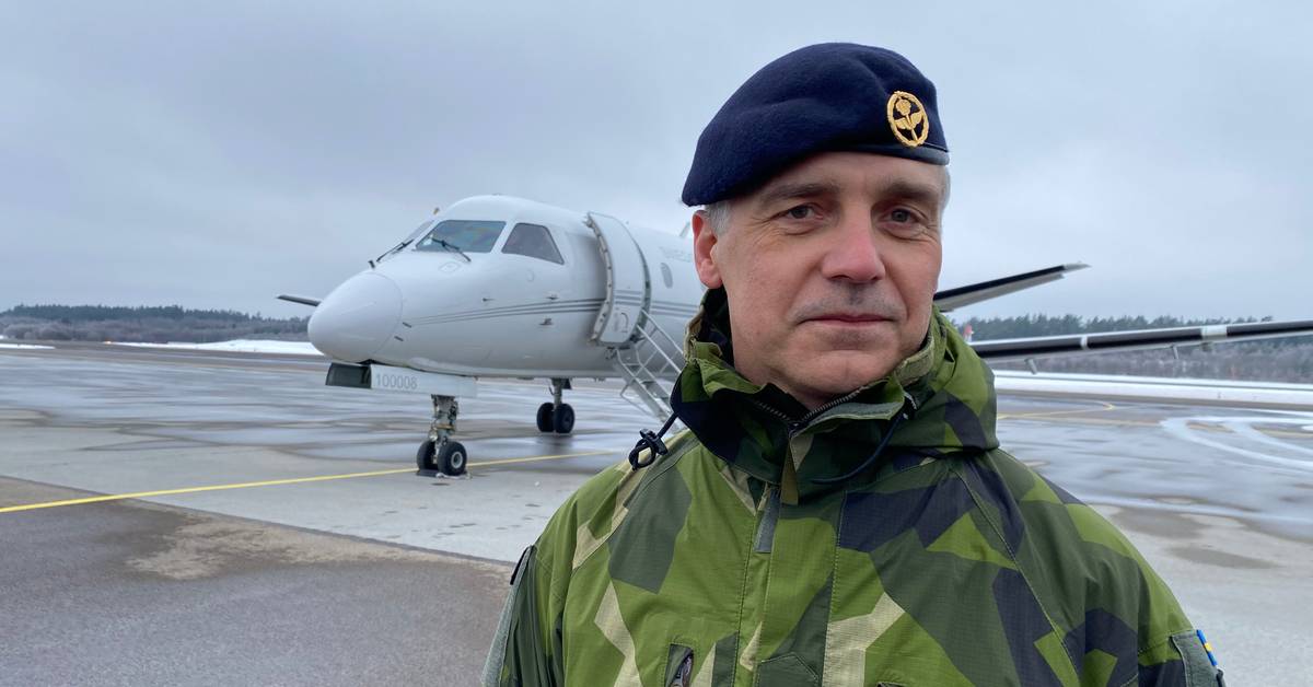 Flygvapenchefen om pilotkrisen: ”Handlar om löner och villkor” | SVT ...
