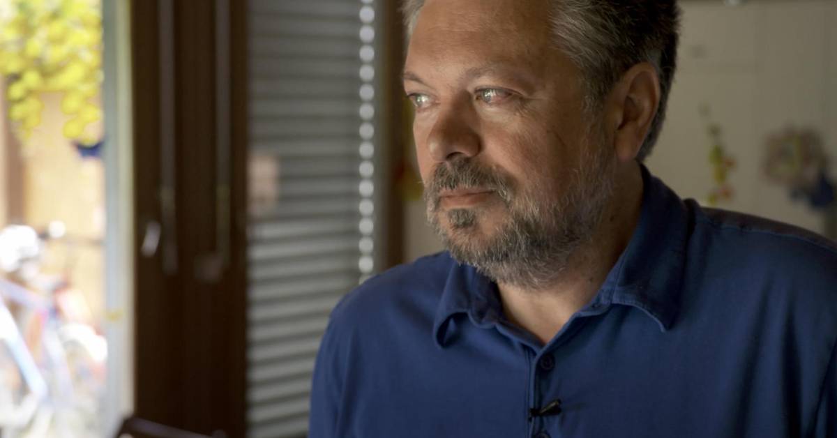 Författaren Michail Sjisjkin: ”Det gör ont att vara ryss” | SVT Nyheter