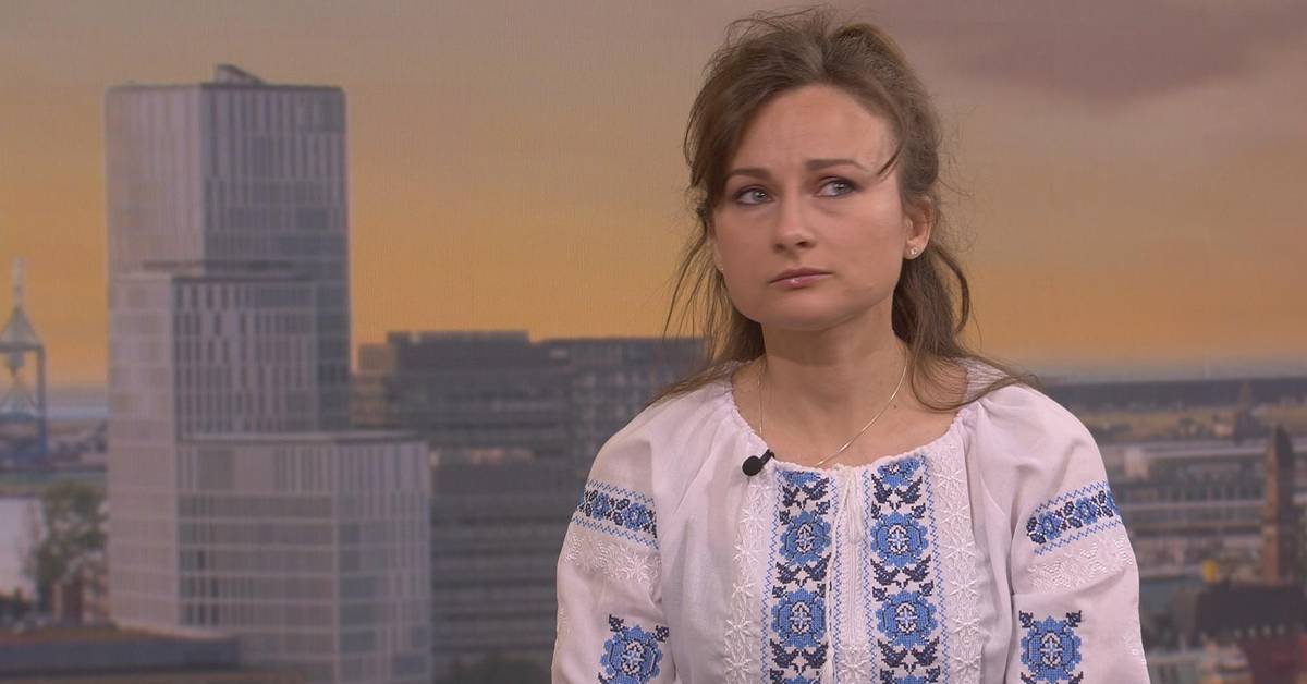 Här reagerar ukrainska Halyna på bilderna från flykten | SVT Nyheter