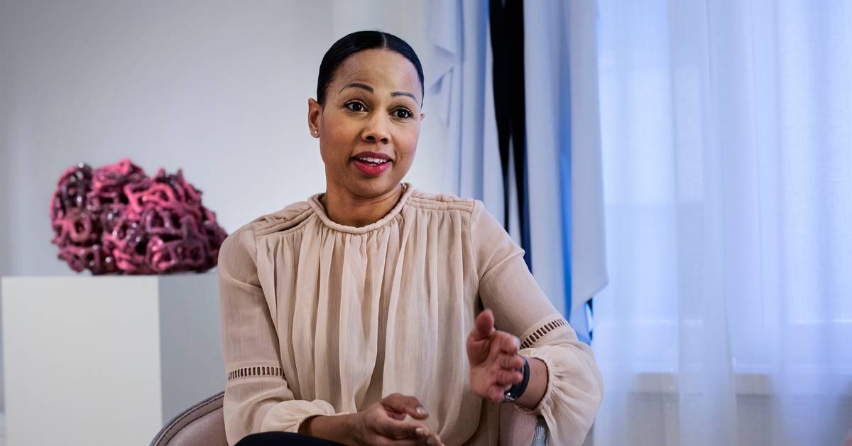 Alice Bah Kuhnke håller nationaldagstal | SVT Nyheter