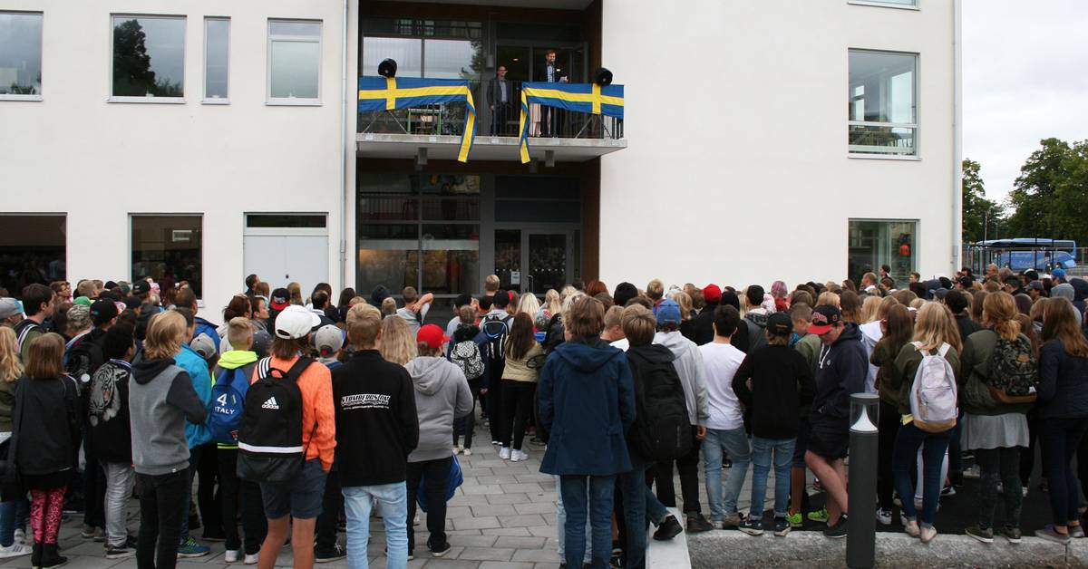 Här invigs nya skolan | SVT Nyheter