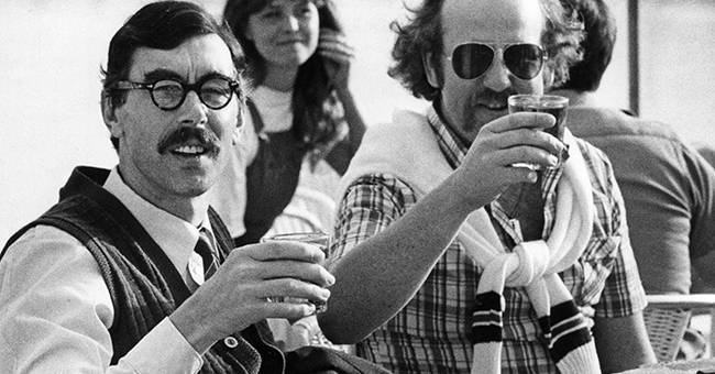 Stig-Helmer ställer sig på musikalscenen | SVT Nyheter