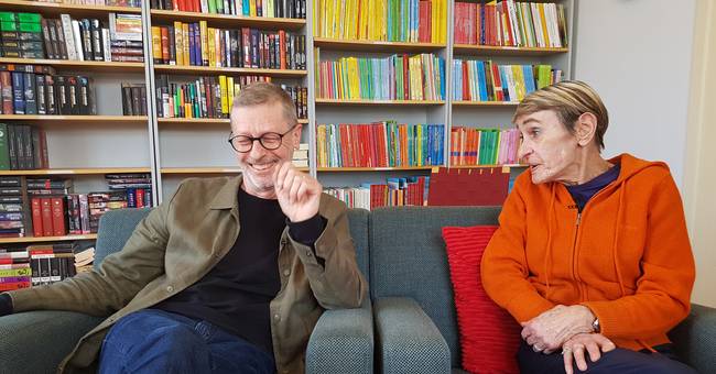 Nu släpps biografin om Alfons Åbergs ”mamma” | SVT Nyheter