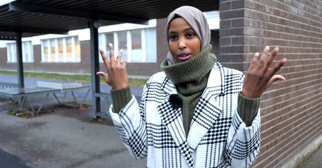 Nasteho, 22: Dags att prata om klanstrukturen | SVT Nyheter