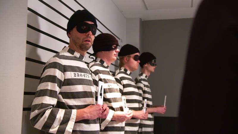 Mini-Agenterna – 3. Fallet med de stulna polisuniformerna | SVT Play