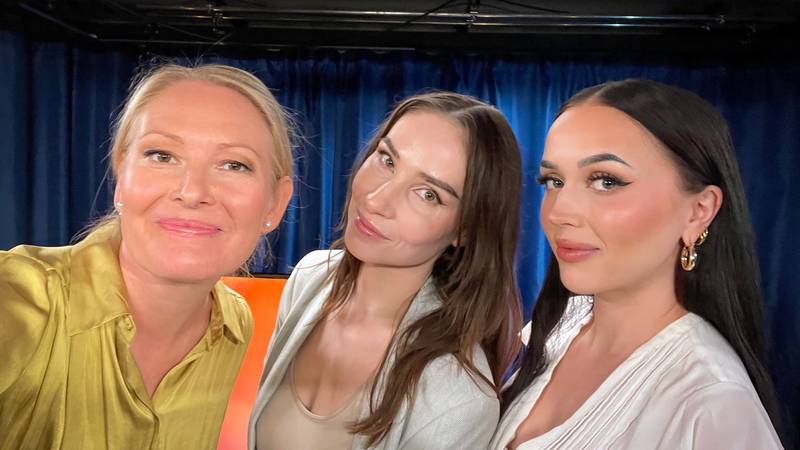 Möte med (finska) – Laura Sipilä och Ida Angelova | SVT Play