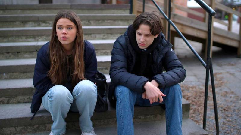 Strula – 8. Ensam igen | SVT Play