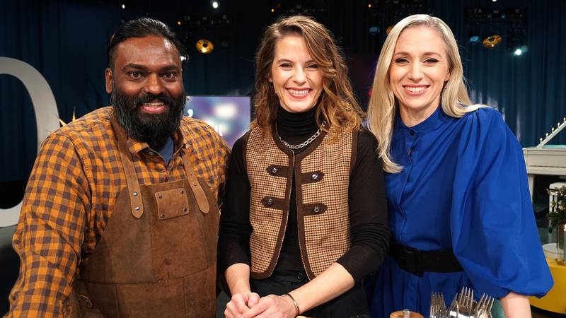 Go'kväll – Lördagsgäst Lisa Carlehed | SVT Play