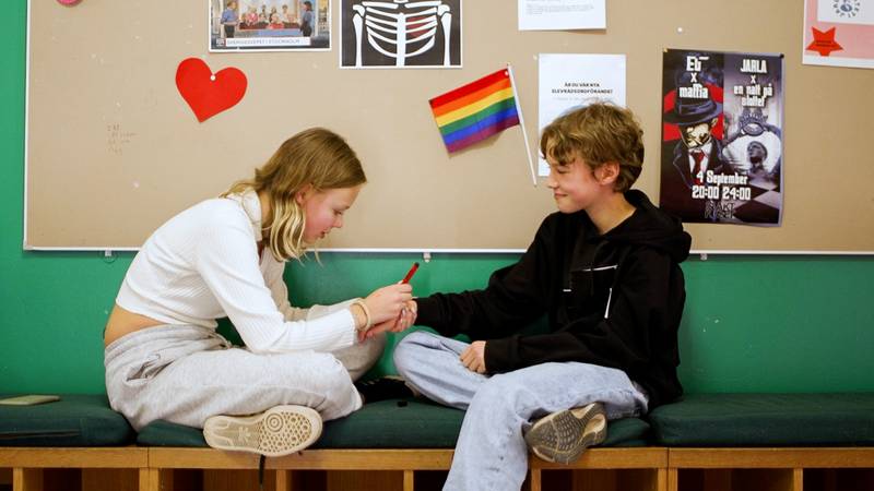 Jobbigt – 22. Vem är han? | SVT Play