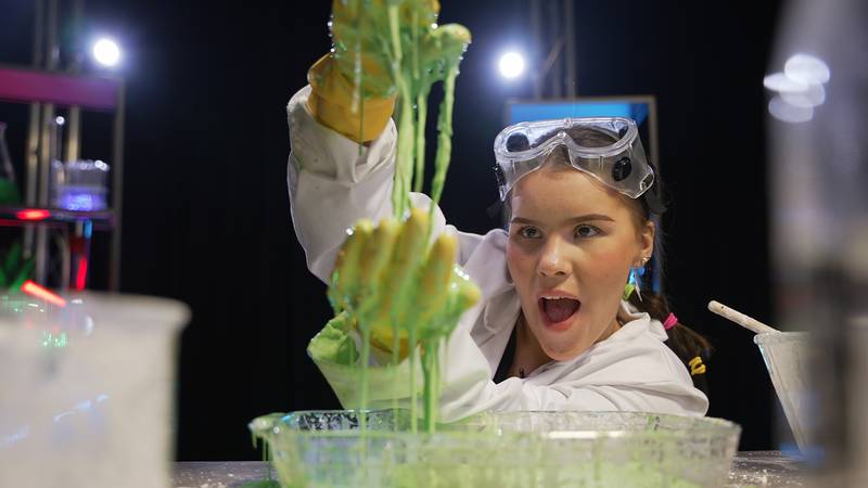 Coola experiment – Magisk slime | SVT Play