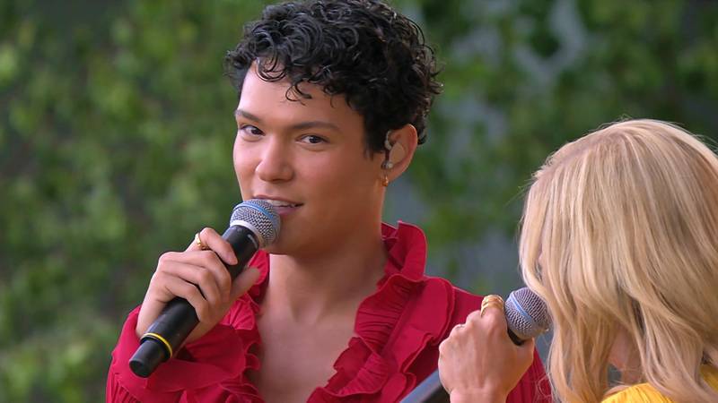 Allsång på Skansen – Peg Parnevik, Molly Sandén och Omar Rudberg bland ...