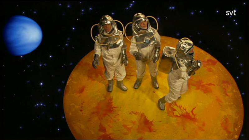 Allt och lite till – 20. Rymdisar och andra varelser | SVT Play