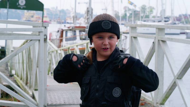 Mini-Agenterna – 6. Fallet med den stulna båten | SVT Play