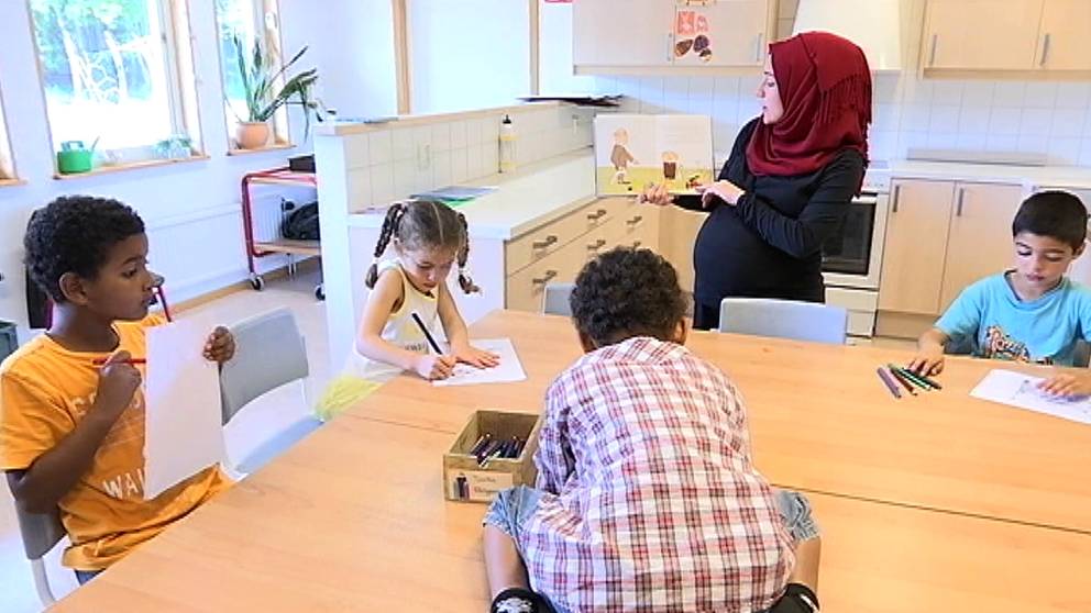 ”Jag älskar det här jobbet – min dröm är att bli lärare” | SVT Nyheter