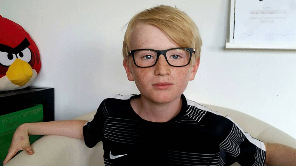 10-åriga Jack spelade Pokémon go – bestals på mobilen | SVT Nyheter