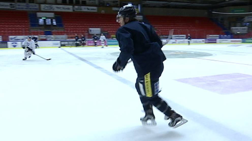 Alexandre Lavoie värvades av fansen – gör succé i BIK | SVT Nyheter