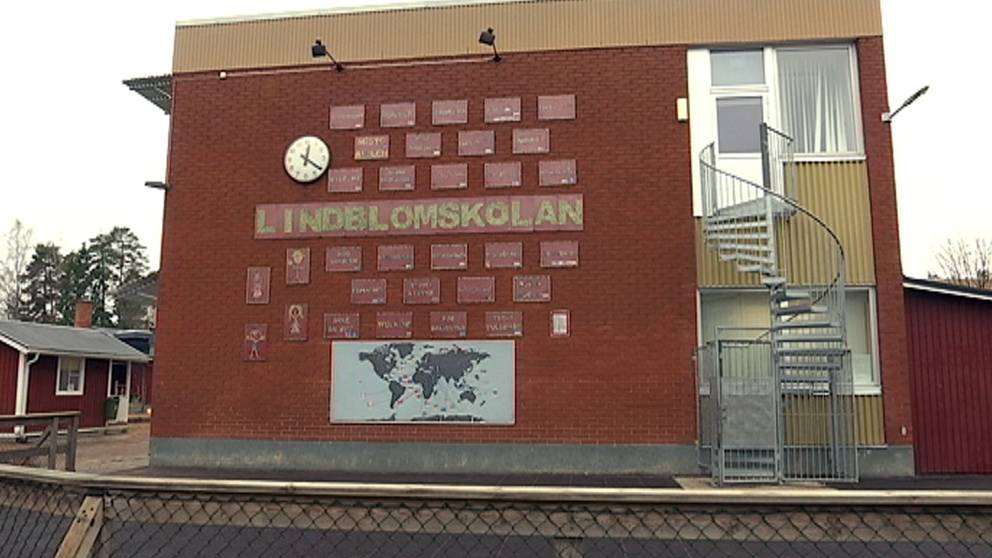 Skolverket kritiserar skolan | SVT Nyheter