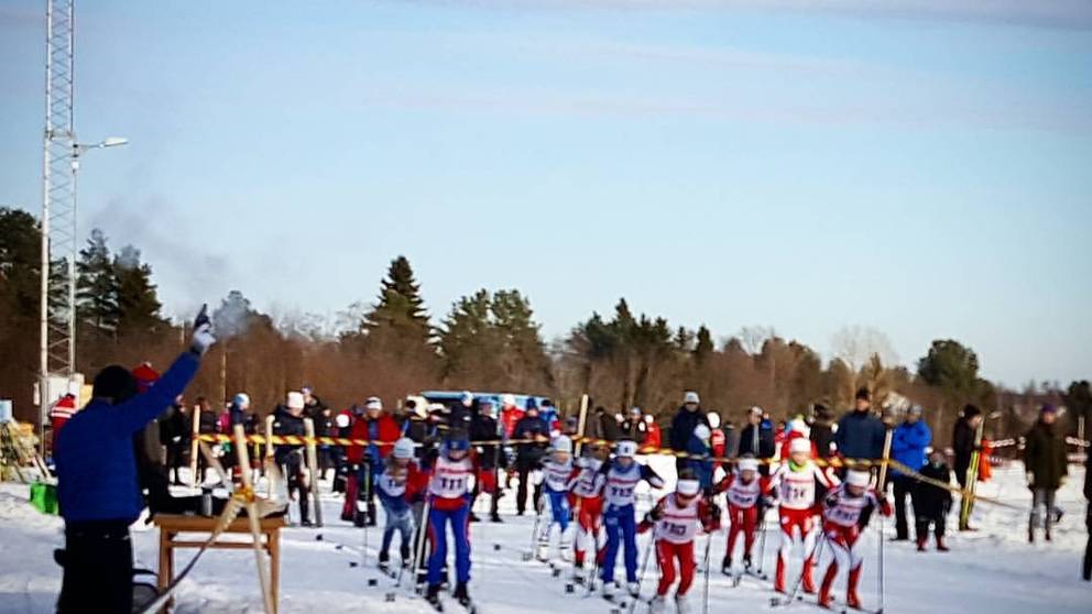 Skidfest i Röbäck | SVT Nyheter
