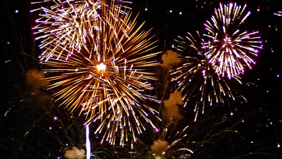 Barn och unga sköt raketer olagligt i Helsingborg | SVT Nyheter