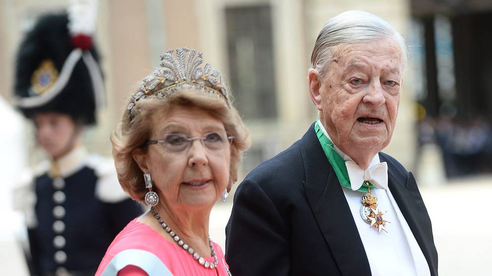 Prinsessan Désirées make har avlidit | SVT Nyheter